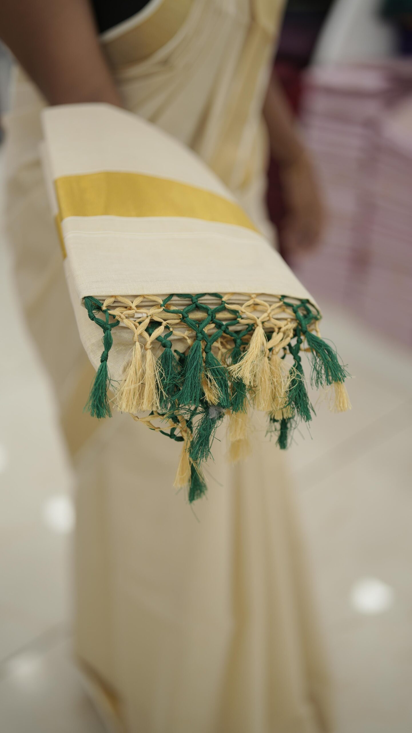 TISSUE SET SAREE M352 - Maharani